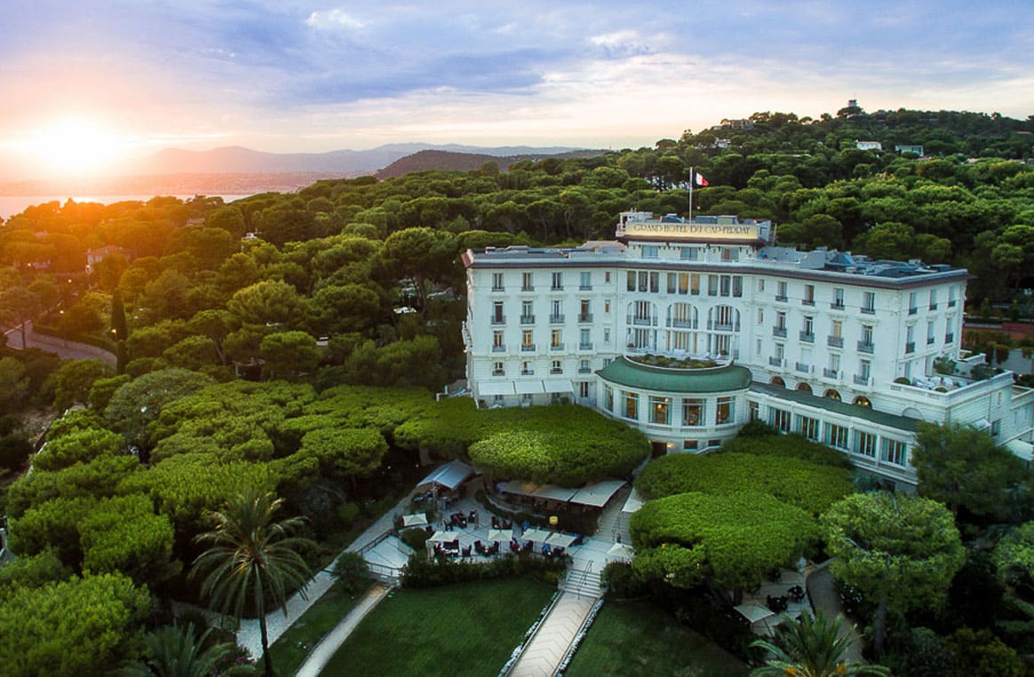 Le Grand-Hôtel du Cap-Ferrat, a Four Seasons Hotel élu « Meilleur ...